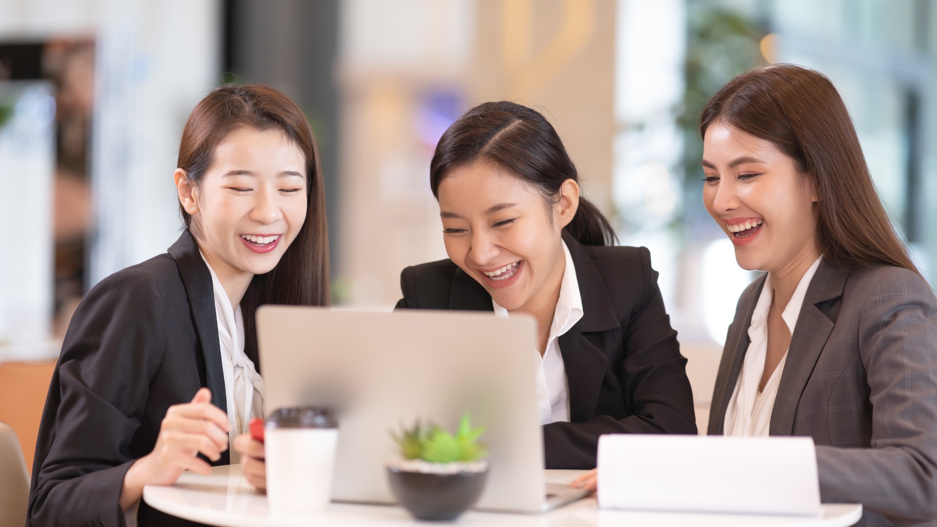 5 Employee Retention Strategies to Reduce Turnover - Rewardz Singapore ...