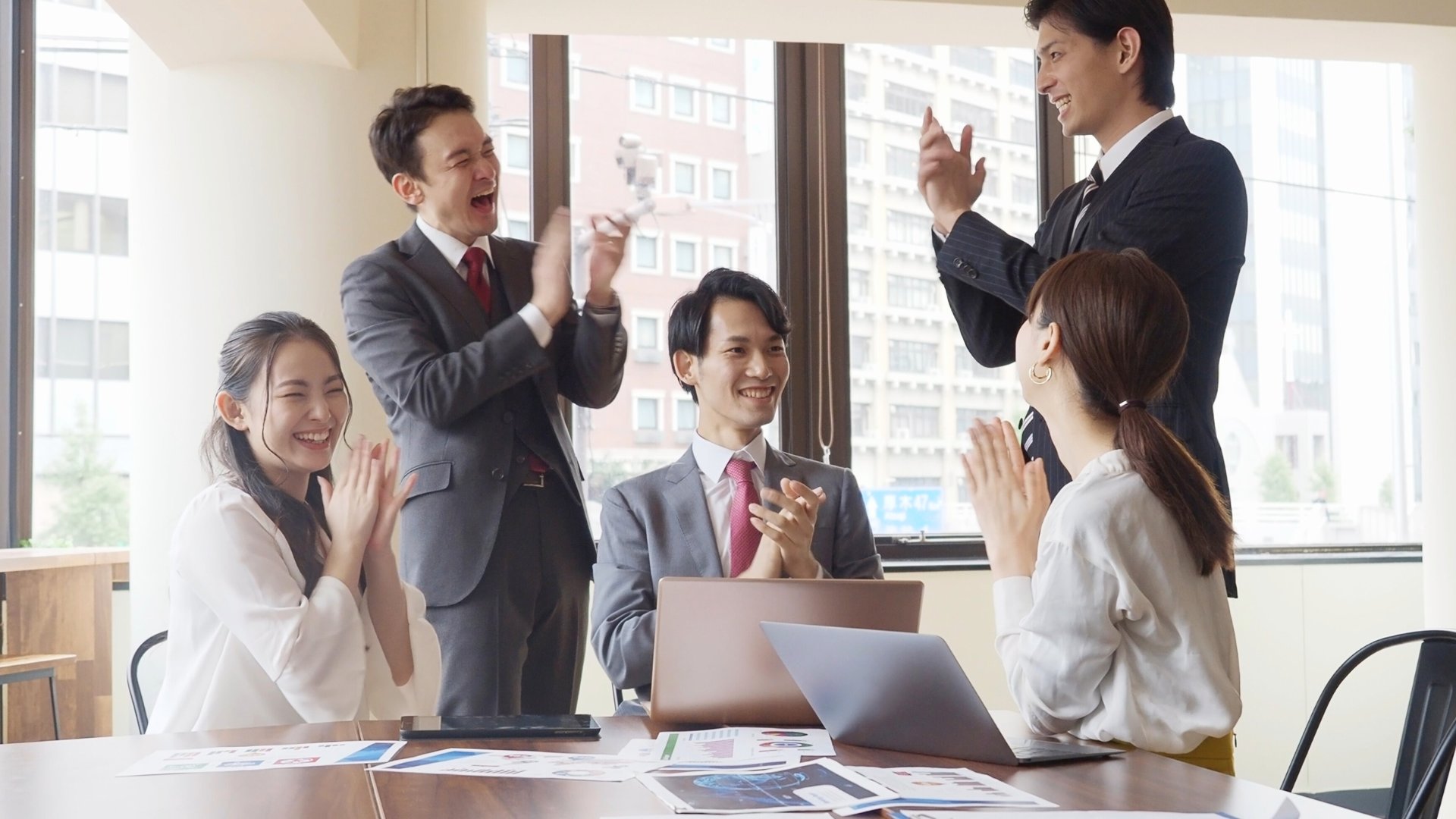 60 Thoughtful Work Anniversary Wishes for Every Occasion - Rewardz ...