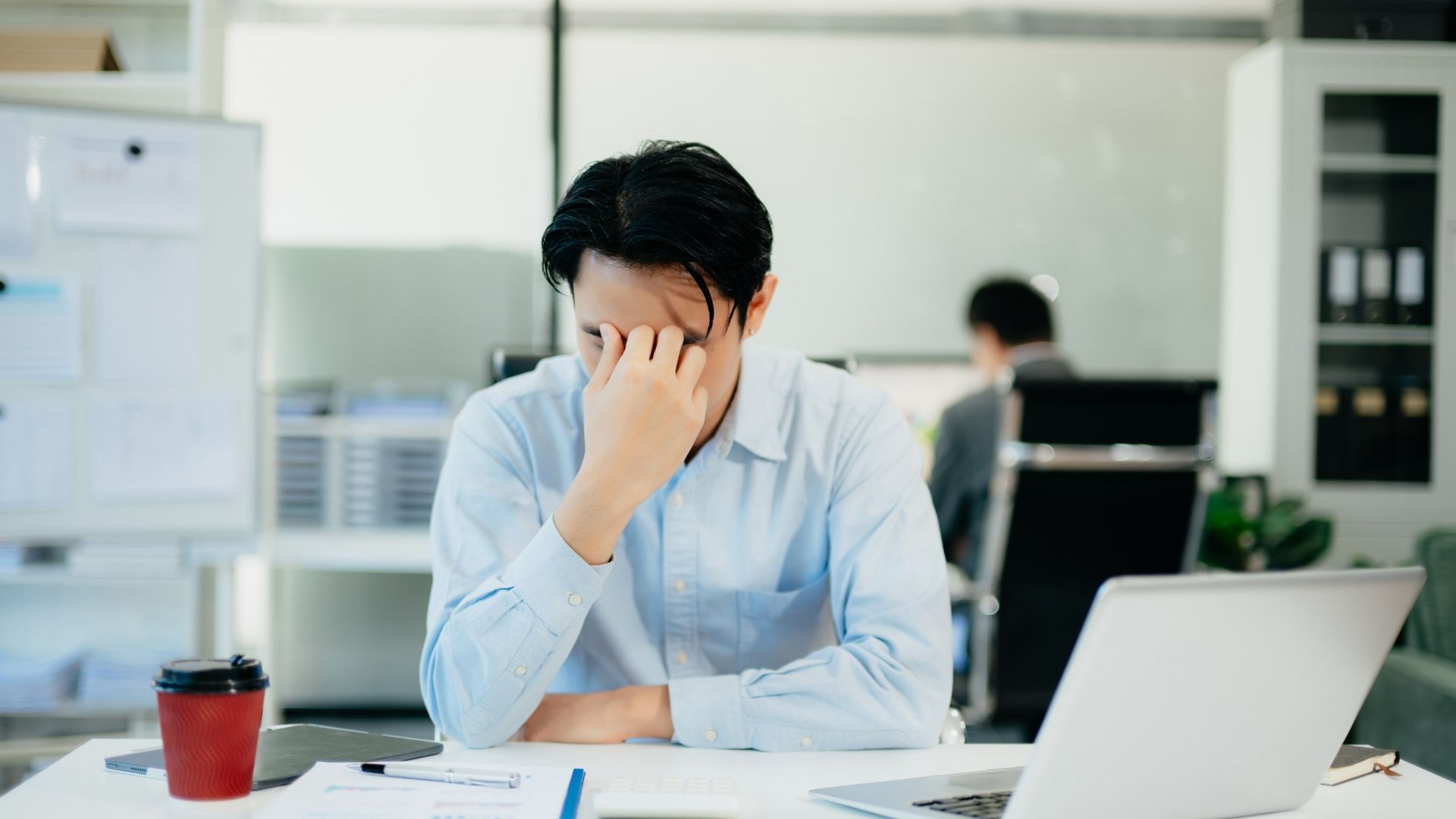 The True Cost of Disengaged Employees and The Warning Signs - Rewardz ...